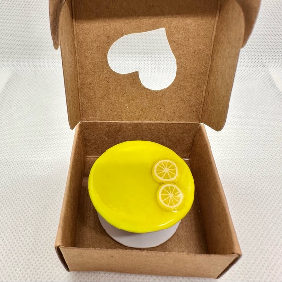 Sea Sockets | Cell Phones & Accessories | Sea Sockets Lemons Pop Socket ...